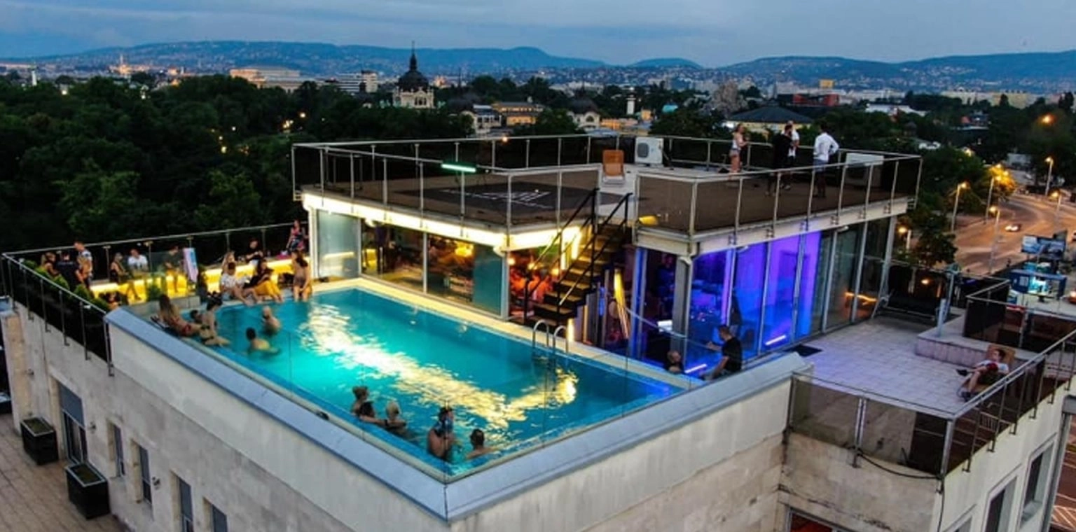 Planning a Private Party in a Villa in Bangkok? Here's For You